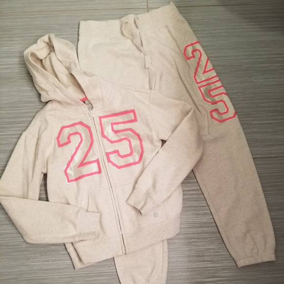 Matching Sets | Girls Sweat Suit Size 112 | Poshmark